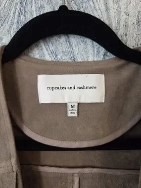 cupcakes & cashmere | Jackets & Coats | Cupcakes Cashmere Faux Fringe ...